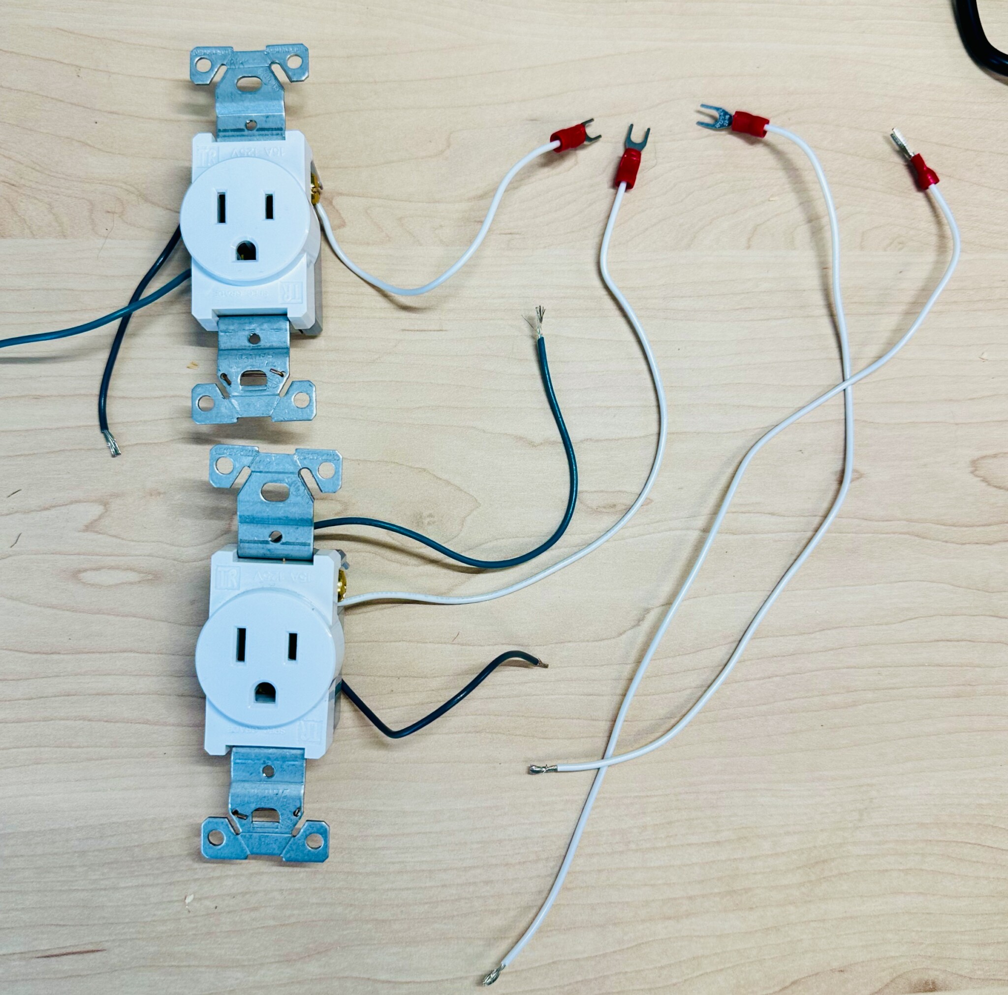 Simple DMX Power Strip with Relays and an Arduino – TECH & TRANSIT